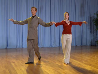 Learn to Dance the American Viennese Waltz with BallroomDancers.com!