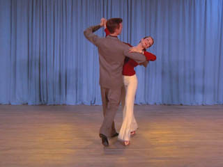 Learn to Dance the American Style Waltz with BallroomDancers.com!