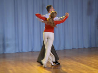 Learn to Dance the Slow Foxtrot with BallroomDancers.com!
