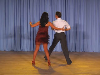 Learn to Dance the Salsa with BallroomDancers.com!