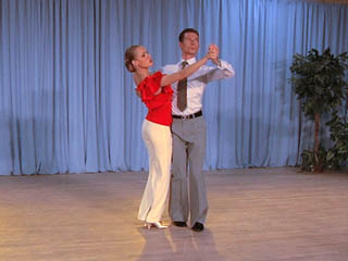 Learn to Dance the Tango with BallroomDancers.com!