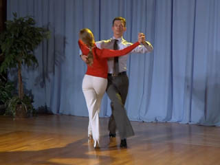 Learn to Dance the Tango with BallroomDancers.com!